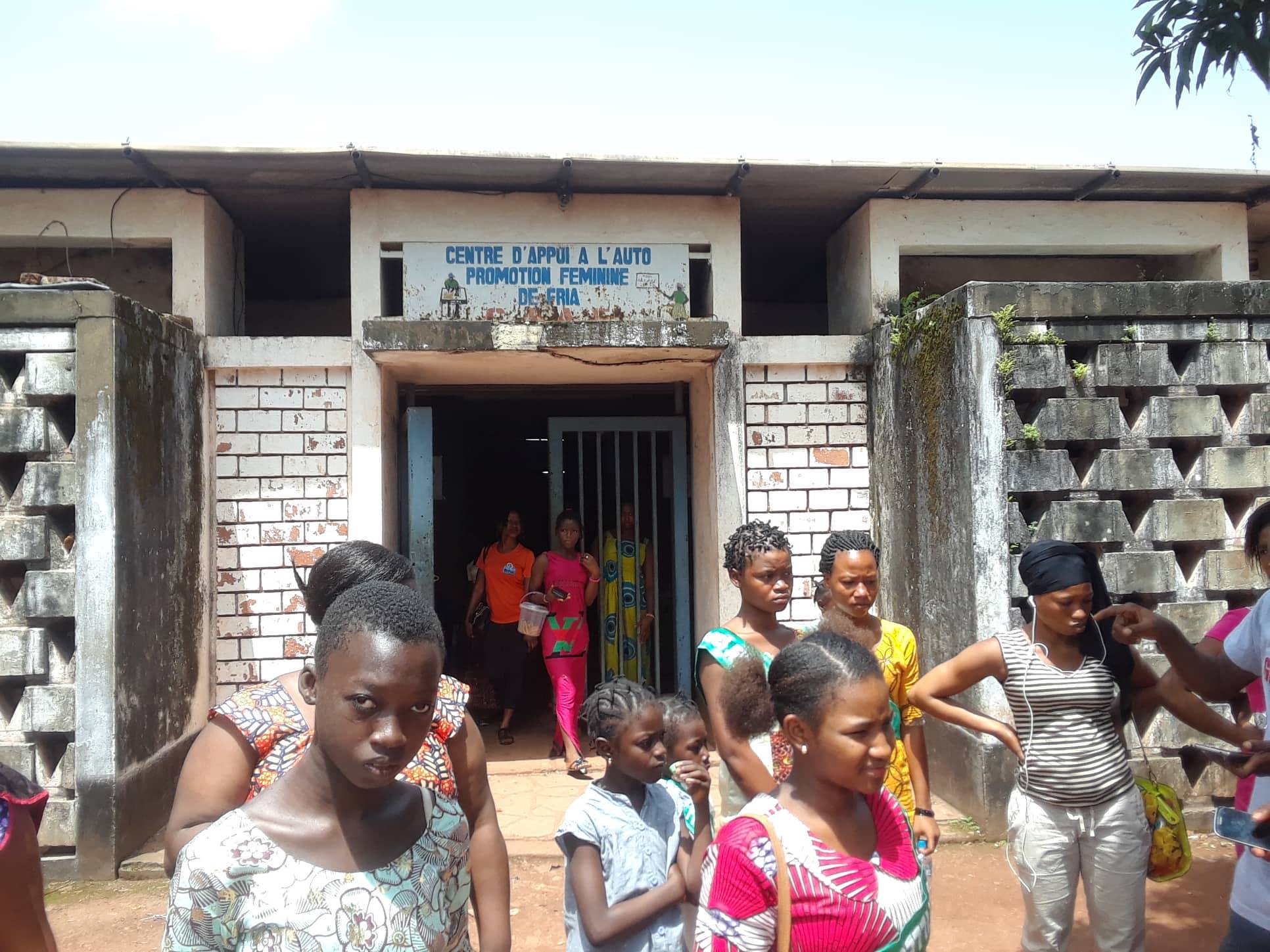 Société : ADDFF et APAC Guinée sensibilisent les filles du centre d ...