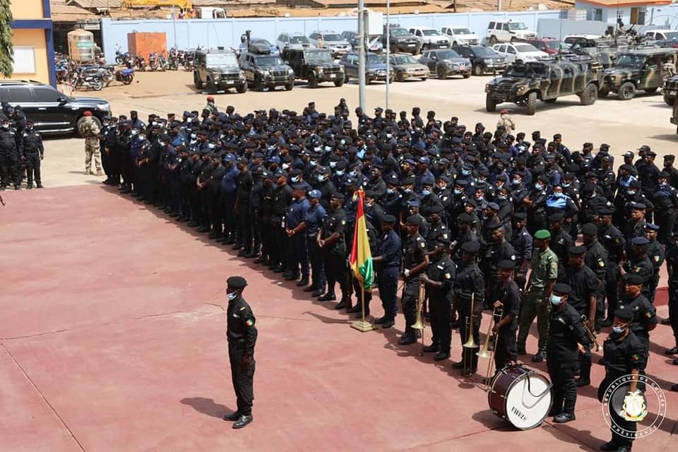 Décret: Large remaniement au sein des forces de police à Conakry et à l ...